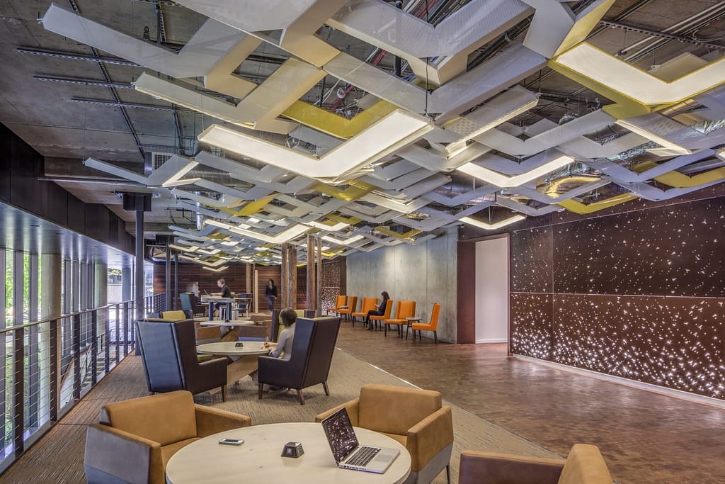 Office Customization and Multinational Branding: Competing Forces | IA