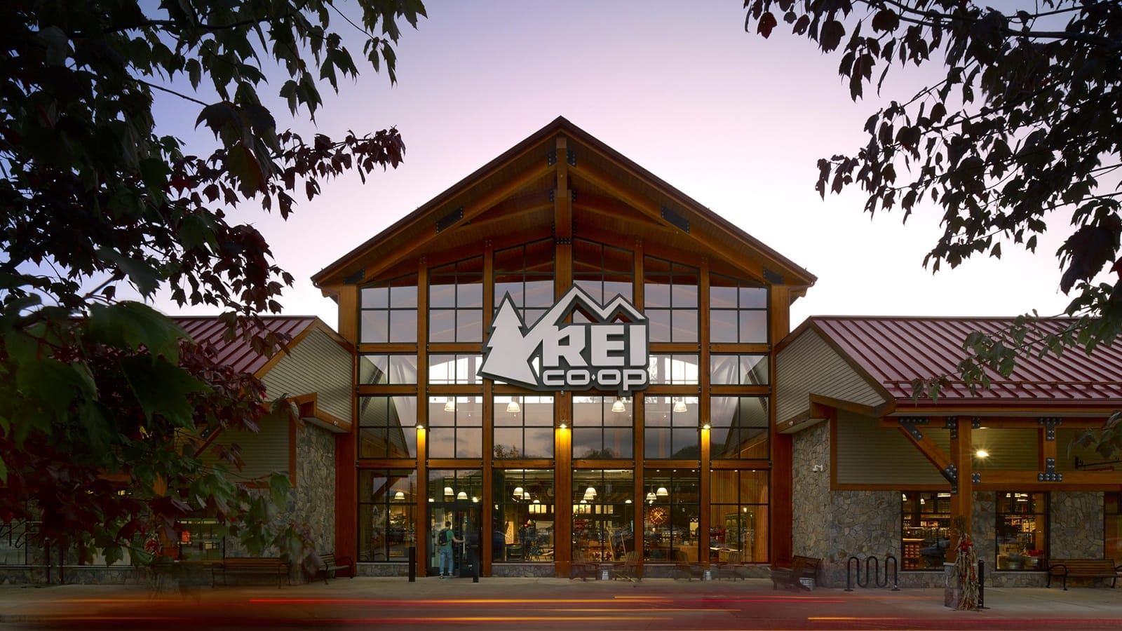 REI Co-op: Signaling a Shift | IA